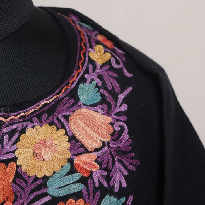 Black Yemberzal Kashmiri Pheran With Aari Work - Gyawun