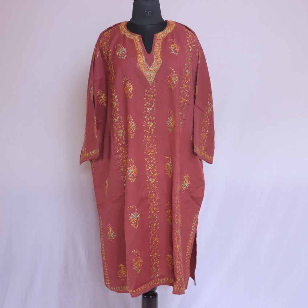 Raffal Noorjahan Nunchai Pink Pheran with Sozni Embroidery - Gyawun