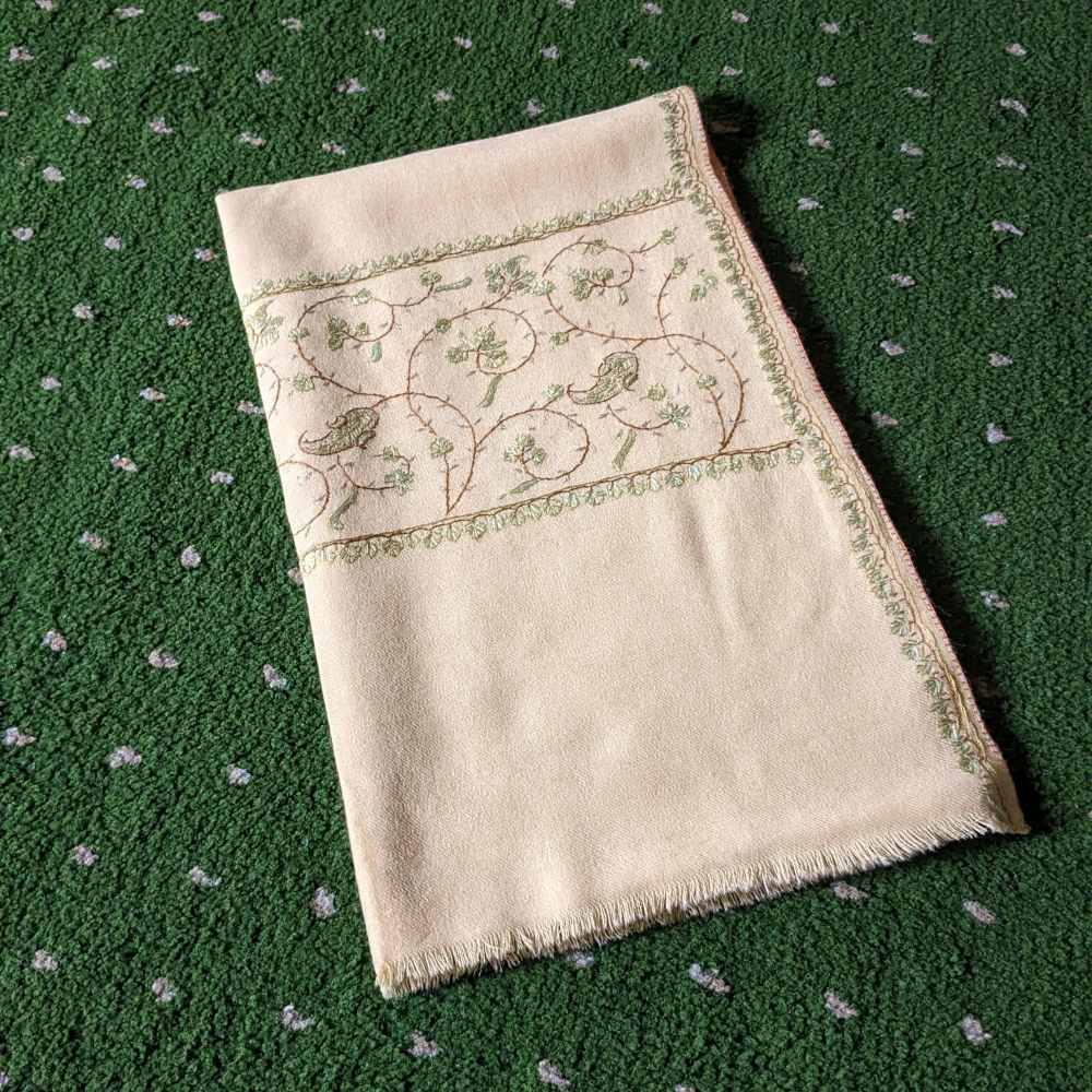 Light Yellow Sozni Woolen Muffler - Gyawun