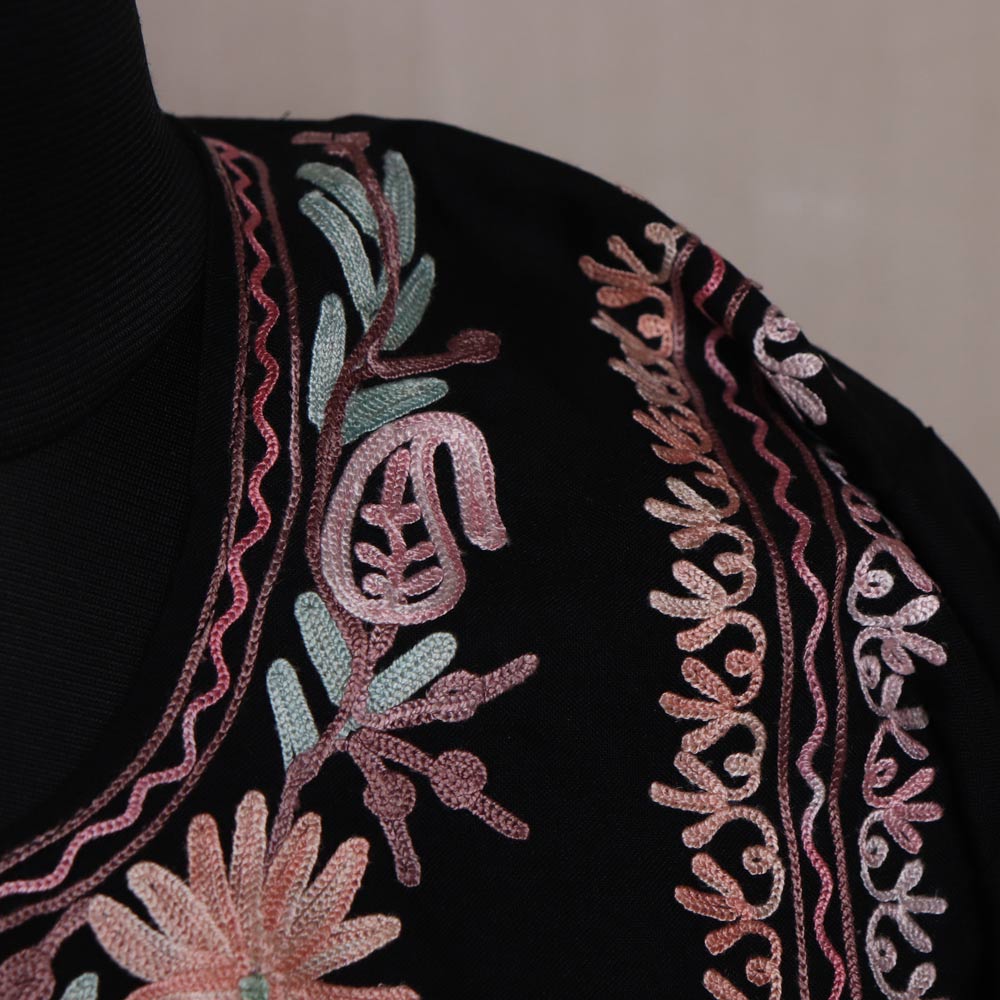 Black Shaheen Kashmiri Co-ord Set with Aari Work - Gyawun