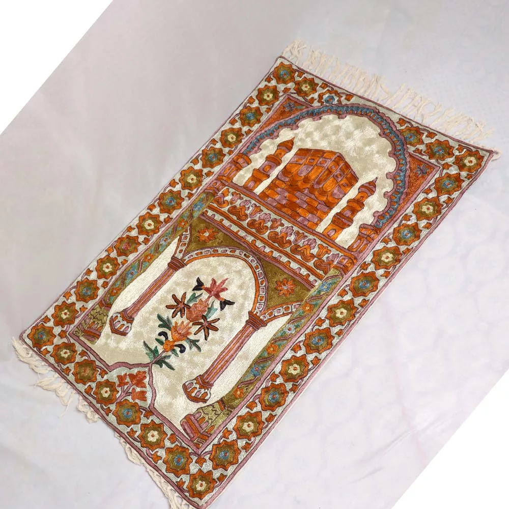 Handmade Kashmiri Chain Stitch Janamaz Prayer Rug - Gyawun