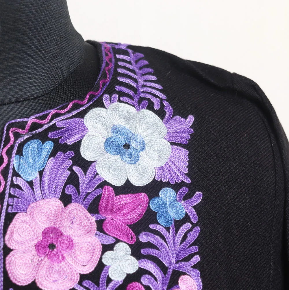 Black Cashmilon Pheran | Feran with Beautiful Aari Embroidery - Manaal ...