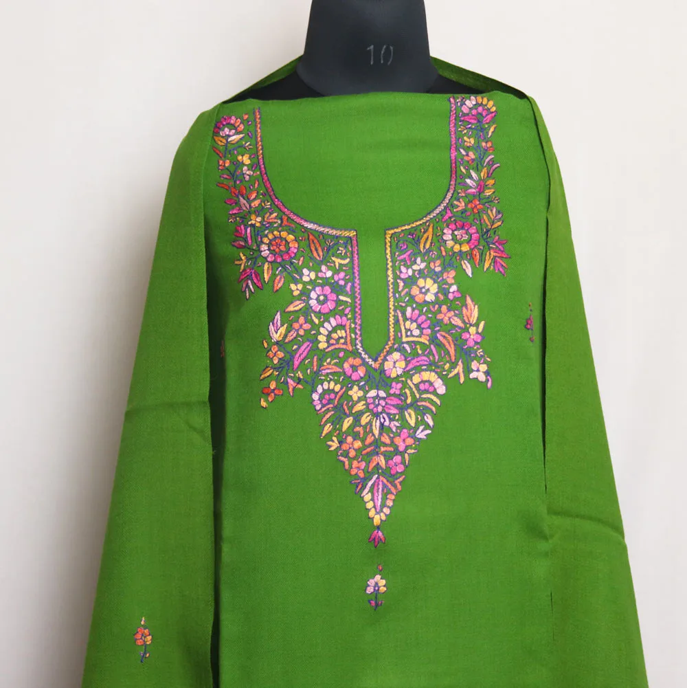 Sabzar Green 3pc Woolen Suit with Paper Machie Handwork and Hand Sozni ...