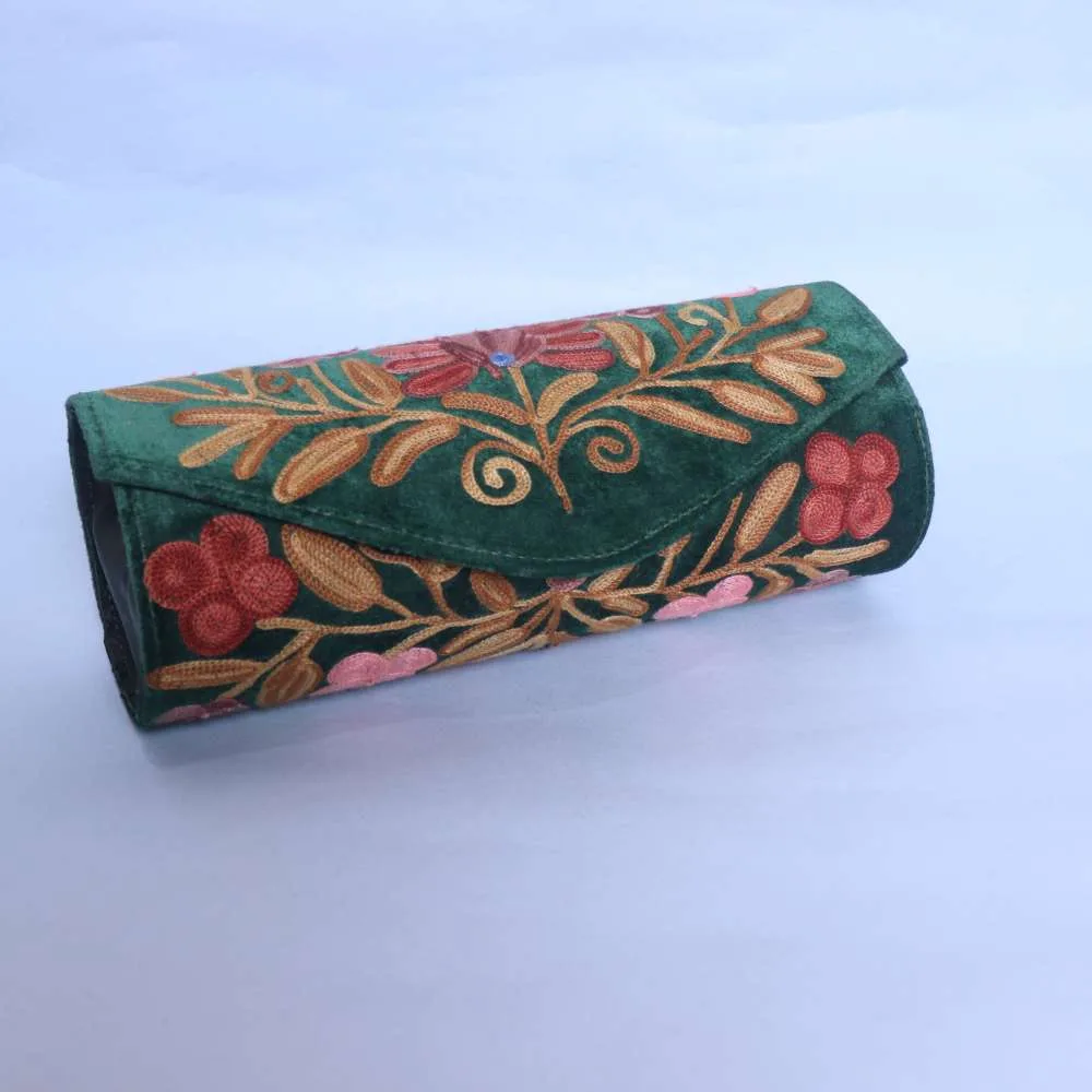 Kashmiri Dark Green Aari Embroidered Velvet Round Clutch Bag - Gyawun