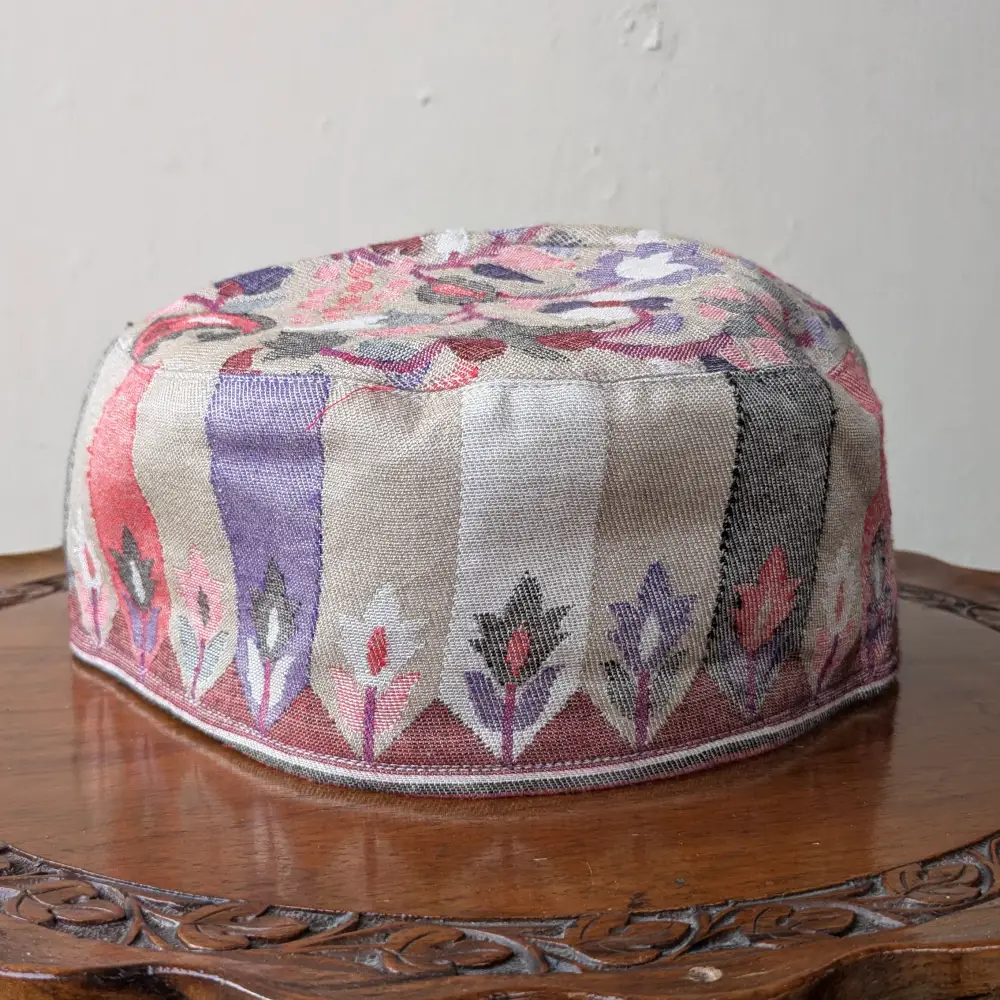 Ghulam Rasool Kashmiri Beautiful Kani Cap - Gyawun