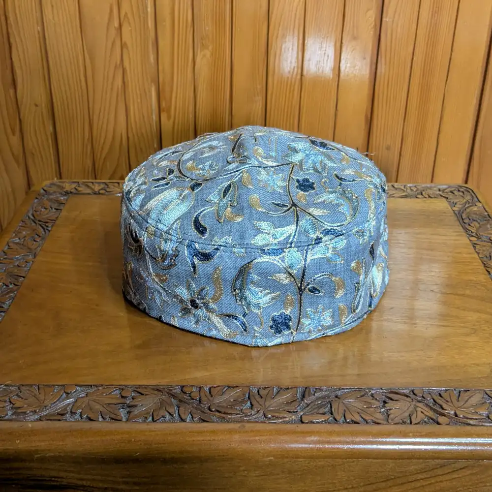 Harwan Toosha Aari Embroidered Cap - Gyawun