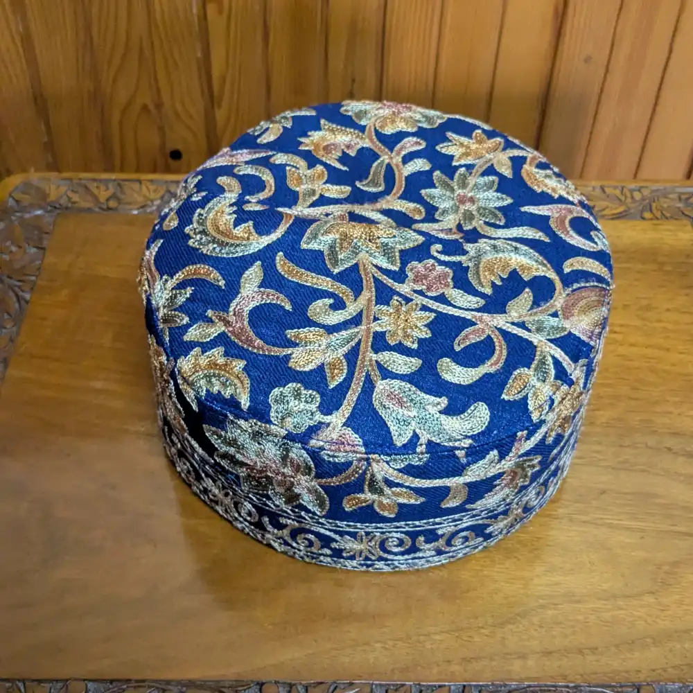 Bagh-i-Wafa Navy Blue Toosha Aari Embroidered Cap - Gyawun