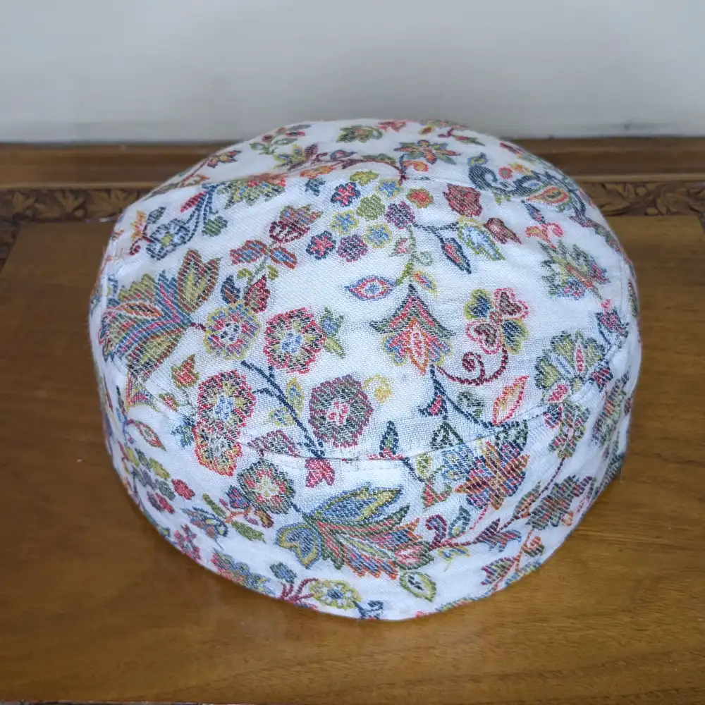 Siraj Bagh Exquisite Kani Embroidered Cap - Gyawun