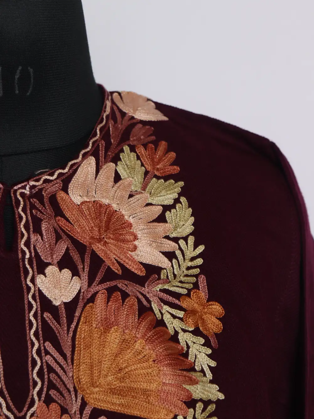 Asha Purple Cashmilon Wool Pheran with Aari Work - Gyawun