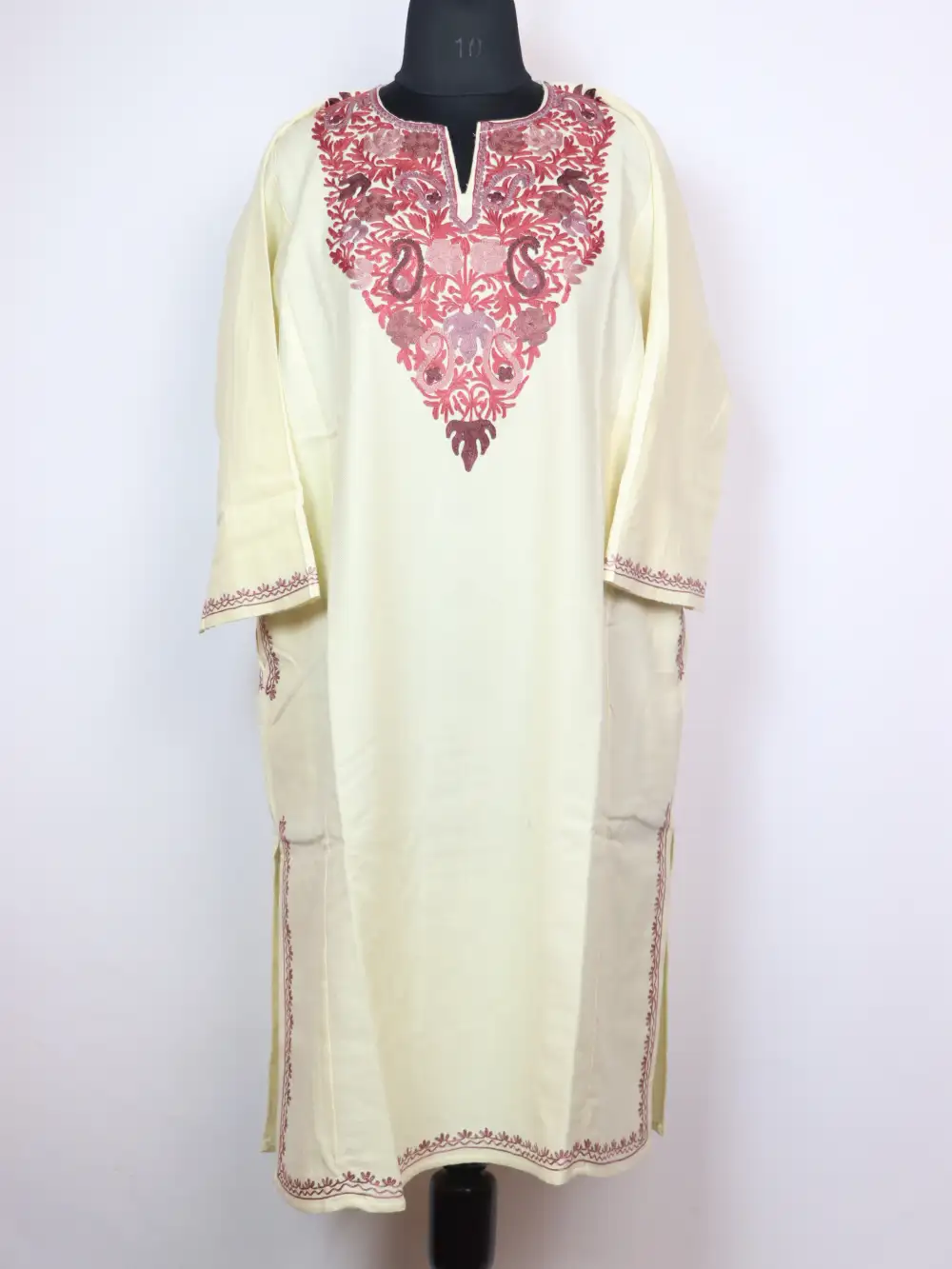 Junoon White Cashmilon Wool Pheran with Aari Embroidery - Gyawun
