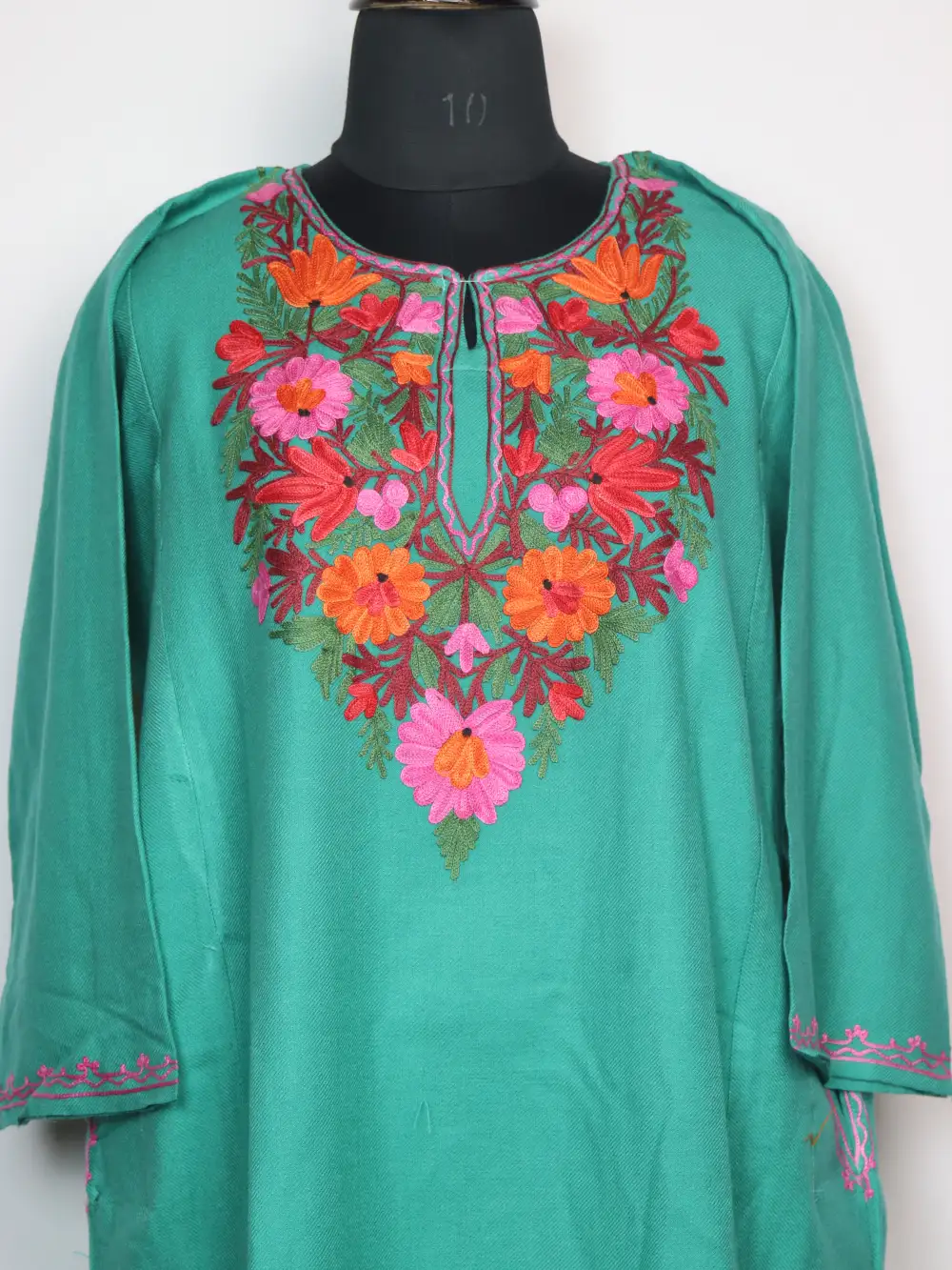Verinag Sea Green Cashmilon Wool Pheran with Aari Embroidery - Gyawun
