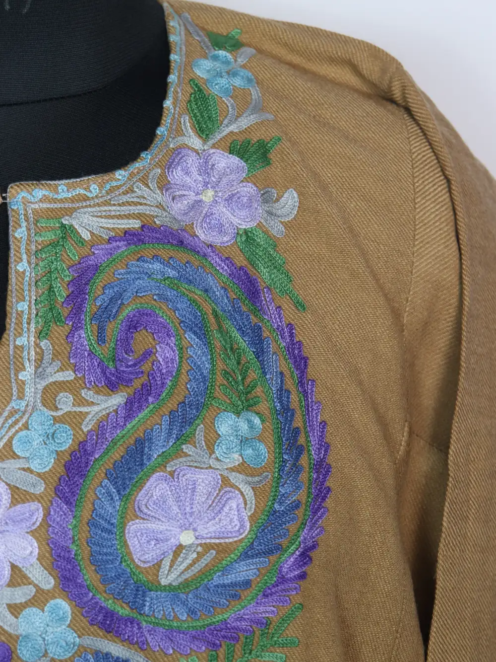 Cashmilon Wool Verinag Pheran in Beige with Aari Embroidery - Gyawun