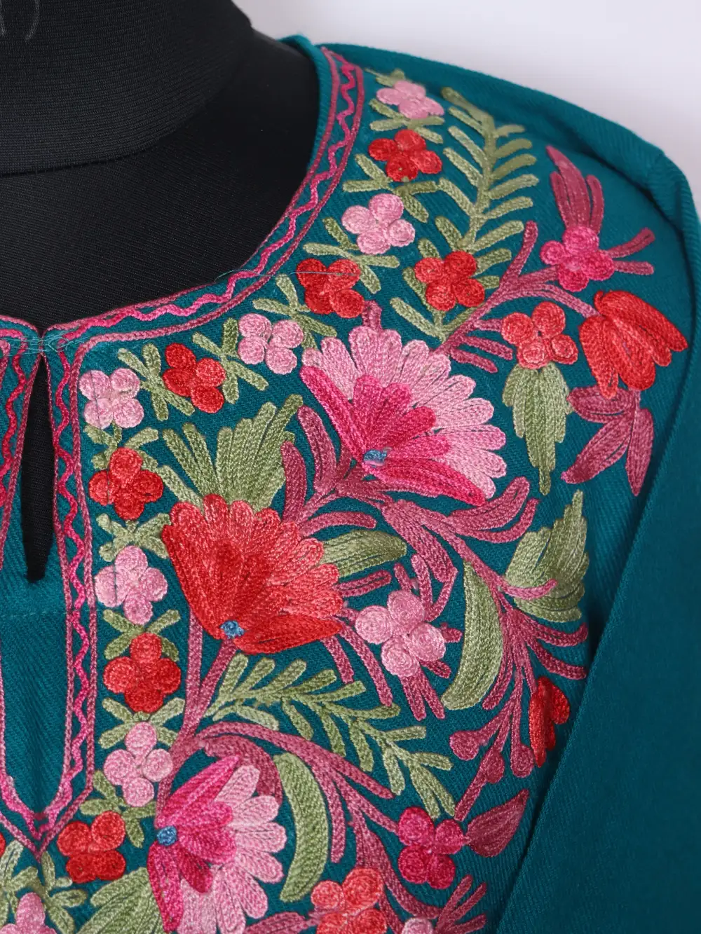 Rubeen Firoze Green Pheran in Cashmilon Wool with Sleeve Point Aari ...
