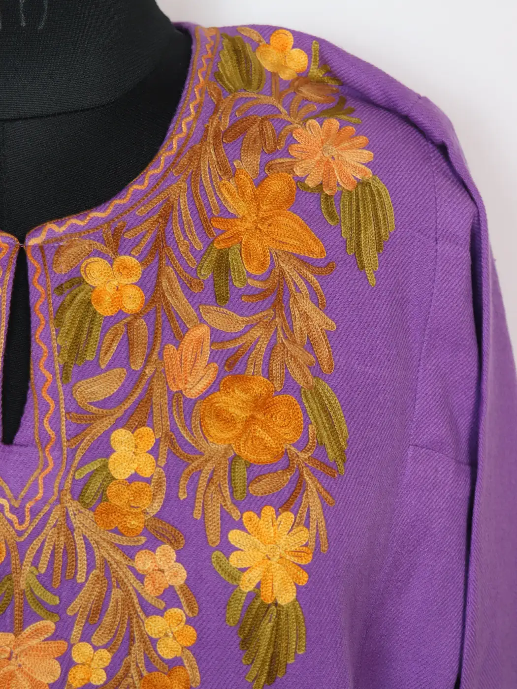 Cashmilon Wool Pheran in Light Purple With Aari Embroidery Shalimar ...