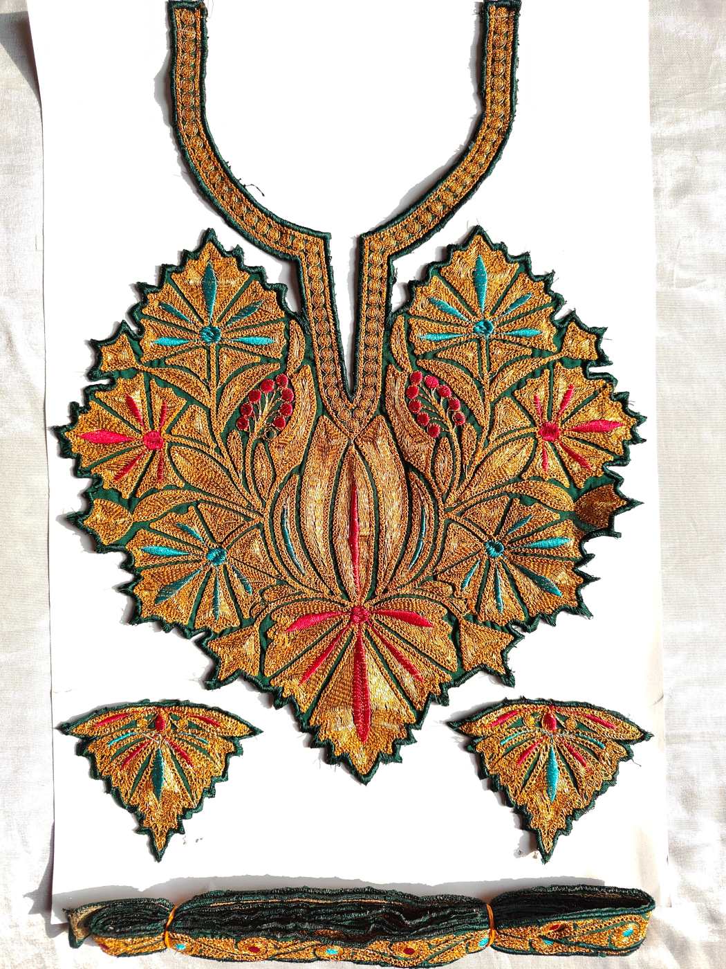 Dark Green Patch with Golden Tilla Embroidery with Sleeves and Lace ...