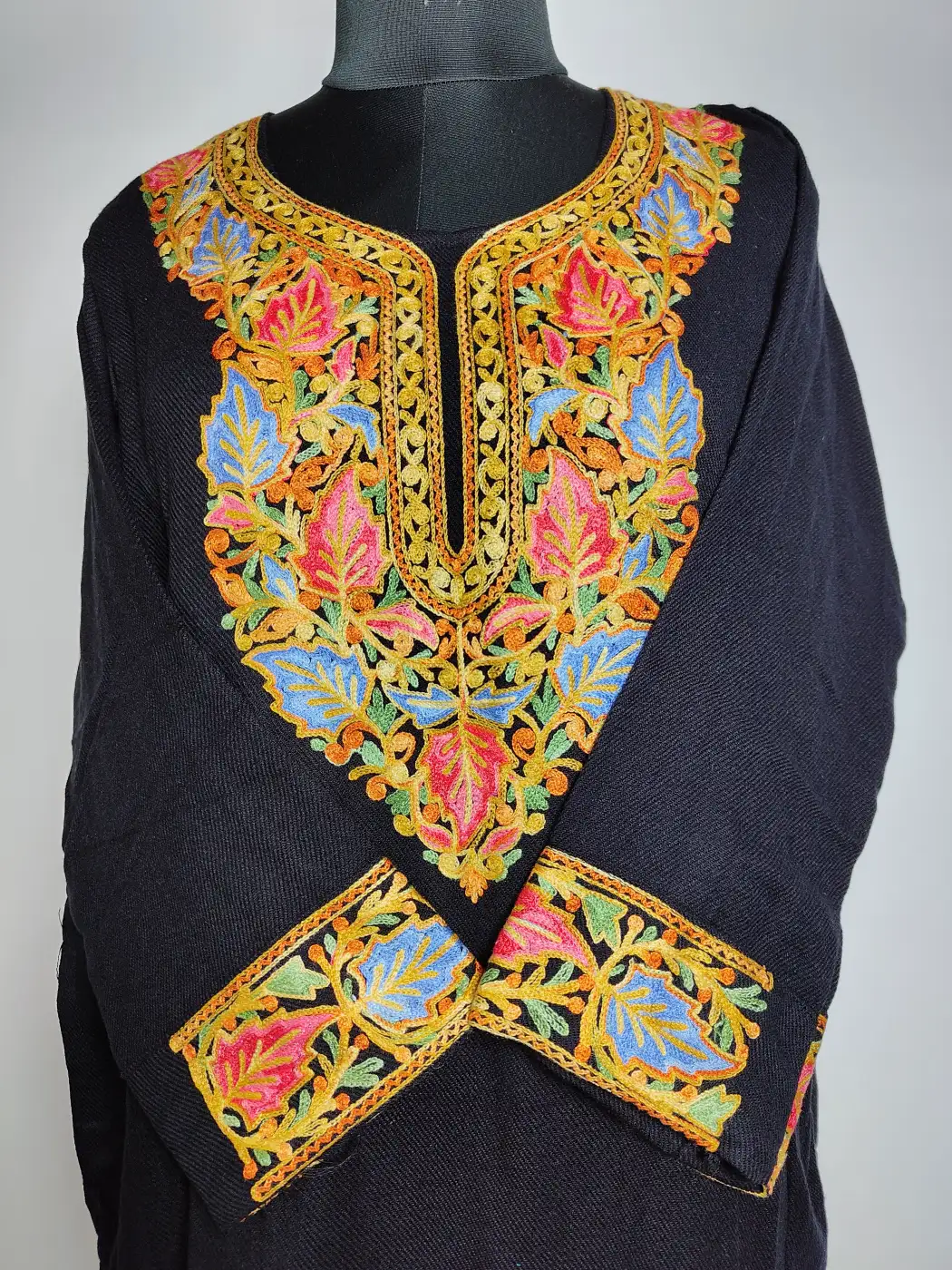 Black Cashmilon Wool Rehbar Pheran With Aari Embroidery - Gyawun