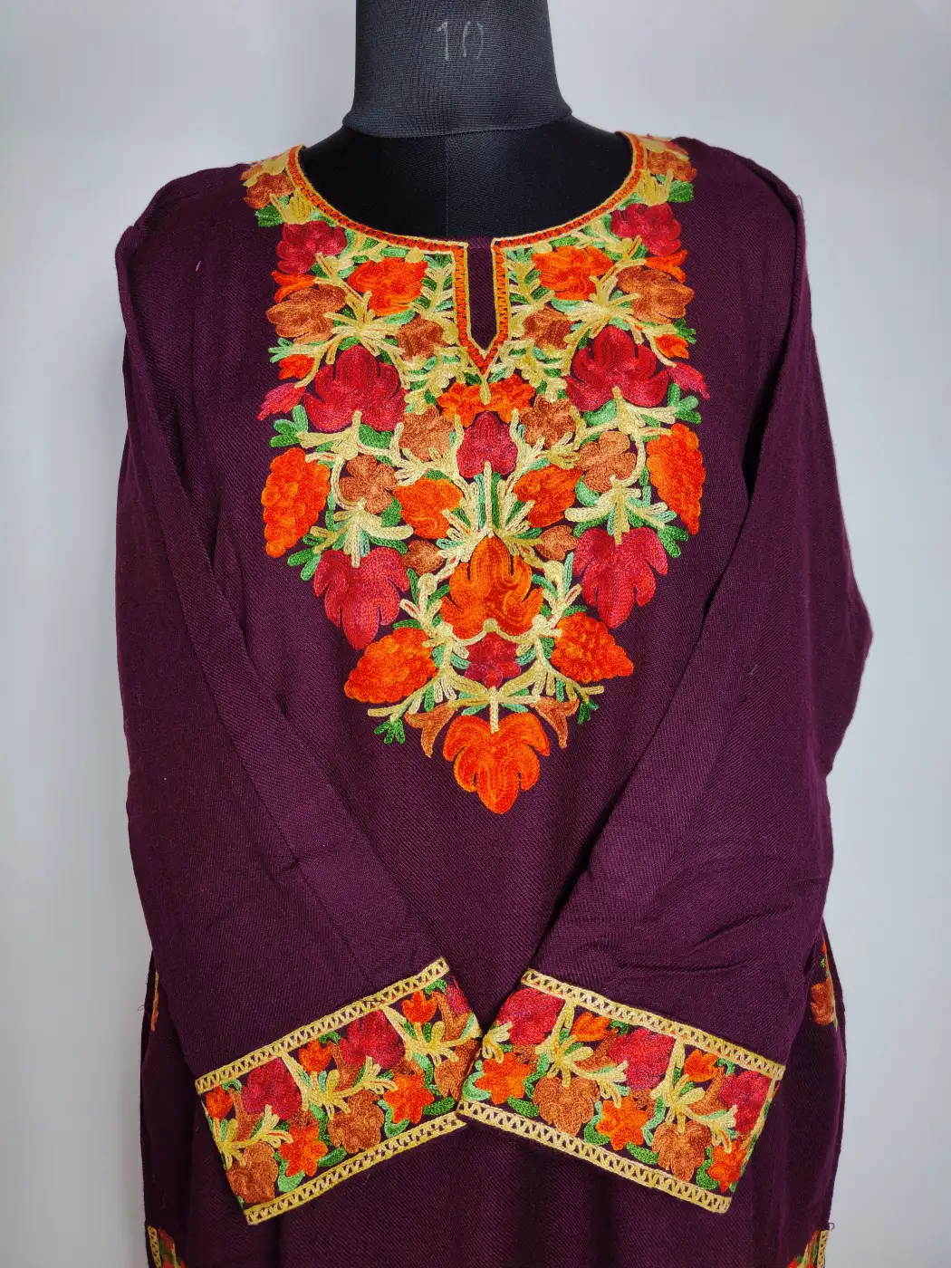 Wine Cashmilon Wool Pheran Wadiya With Aari Embroidery - Gyawun