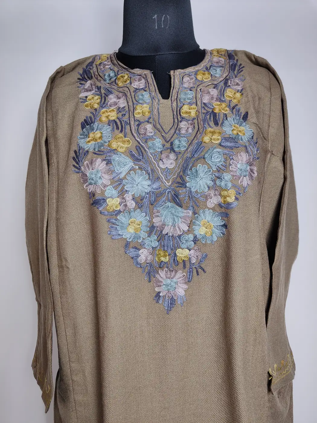 Nigeen Beige Cashmilon Wool Pheranin With Aari Embroidery - Gyawun